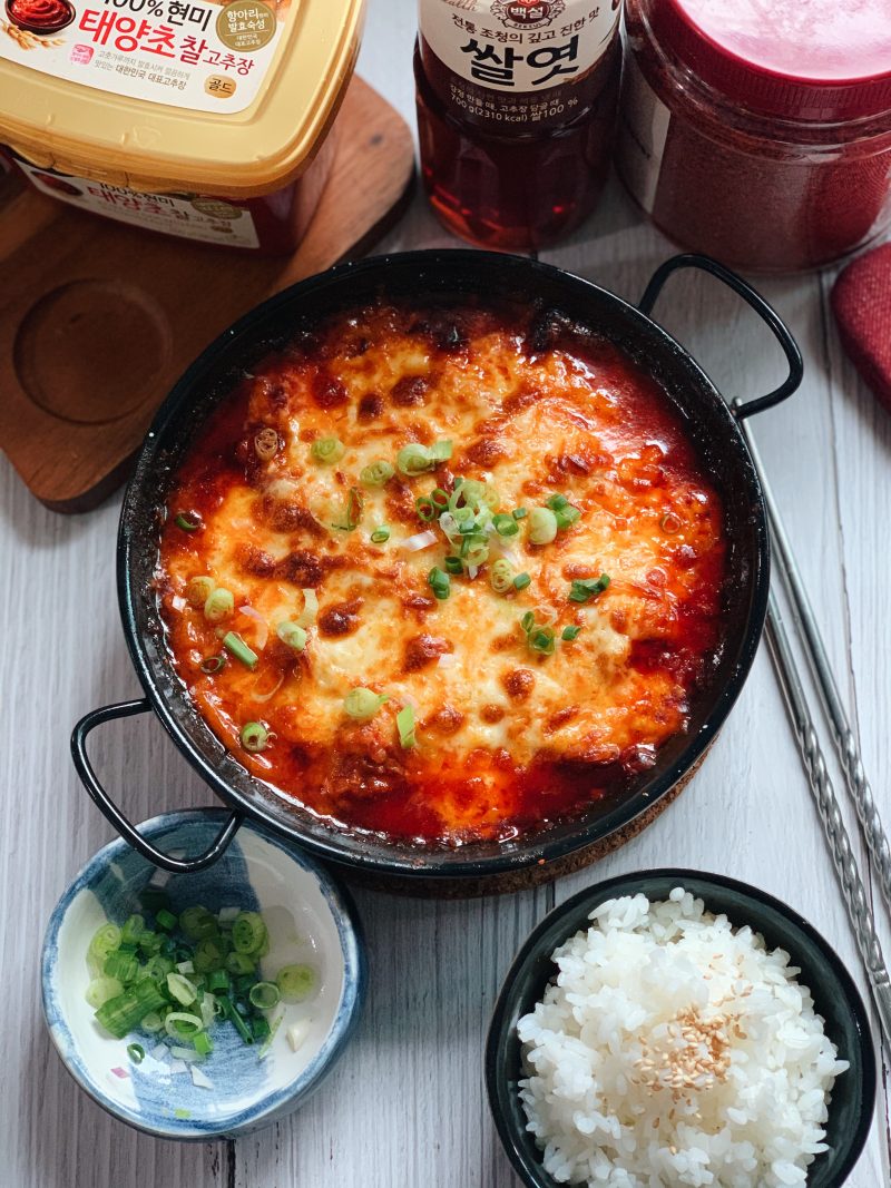 Fire Chicken with Cheese (Korean Cheese Buldak)